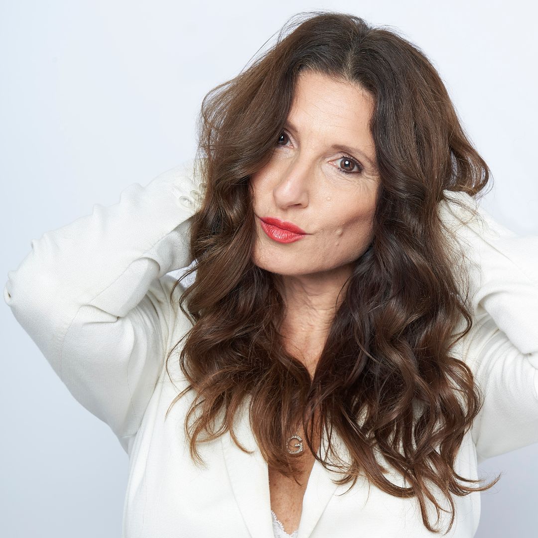 GRACE'S MUSINGS: The emPOWER of red – Studio10 Makeup